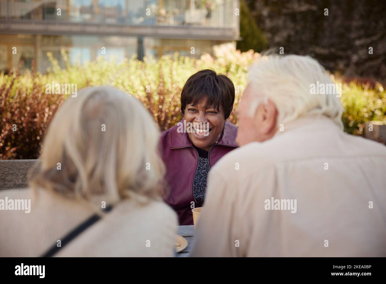 Neighbor people hi-res stock photography and images - Alamy