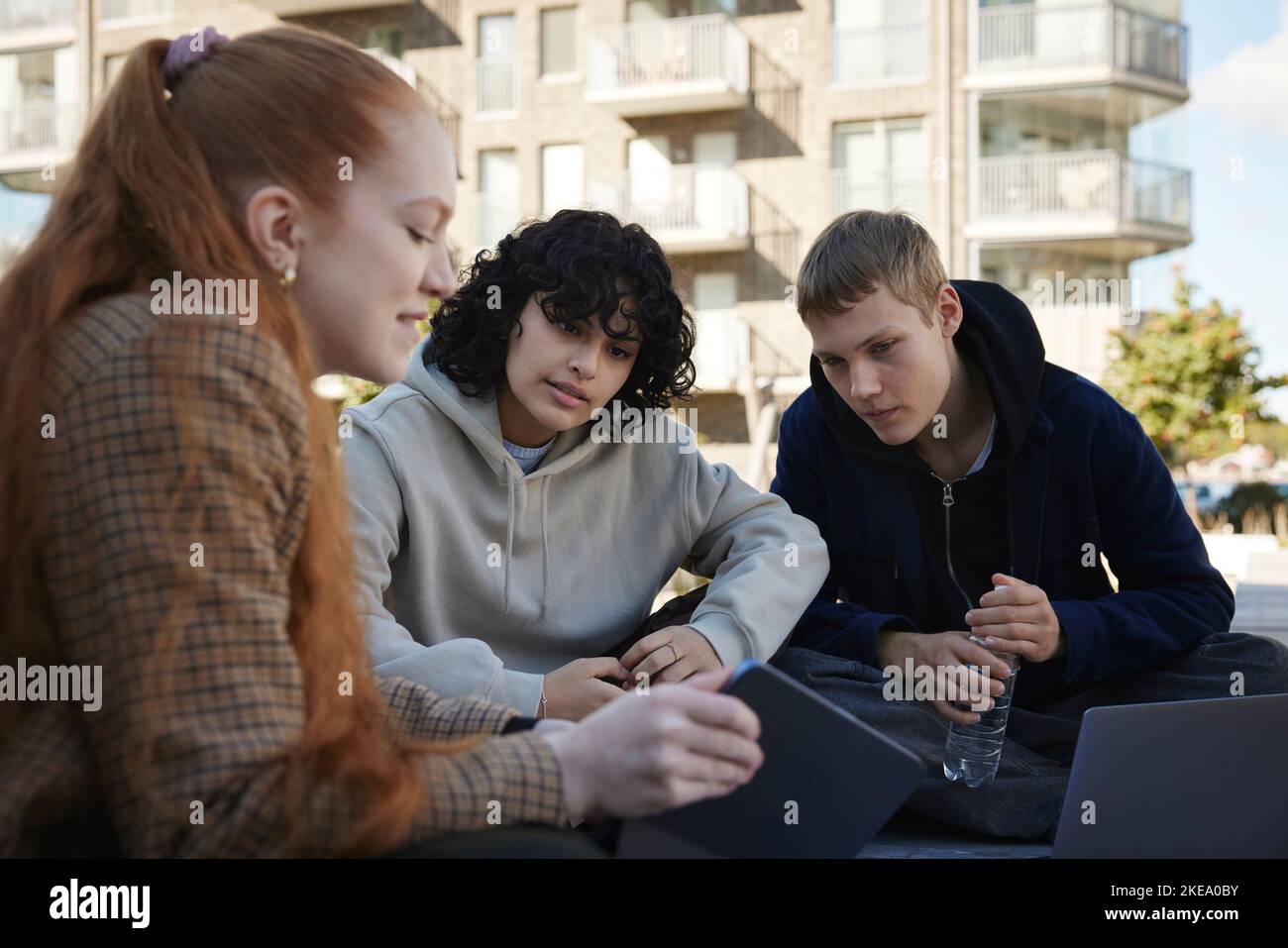 Together lifestyle hi-res stock photography and images - Alamy