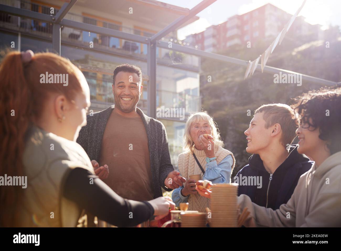 Free community meal hi-res stock photography and images - Alamy