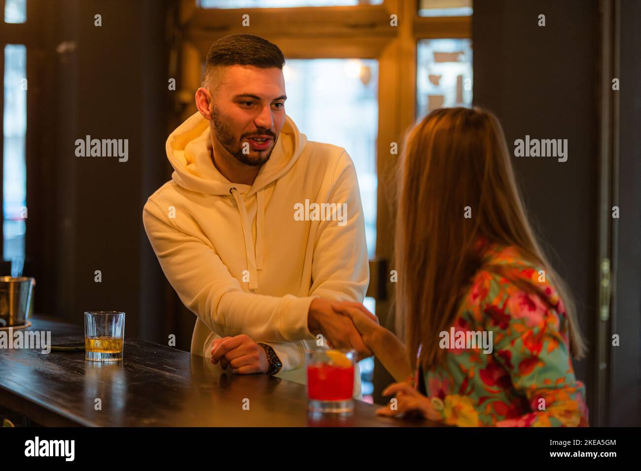 Meeting for the first time hi-res stock photography and images - Alamy