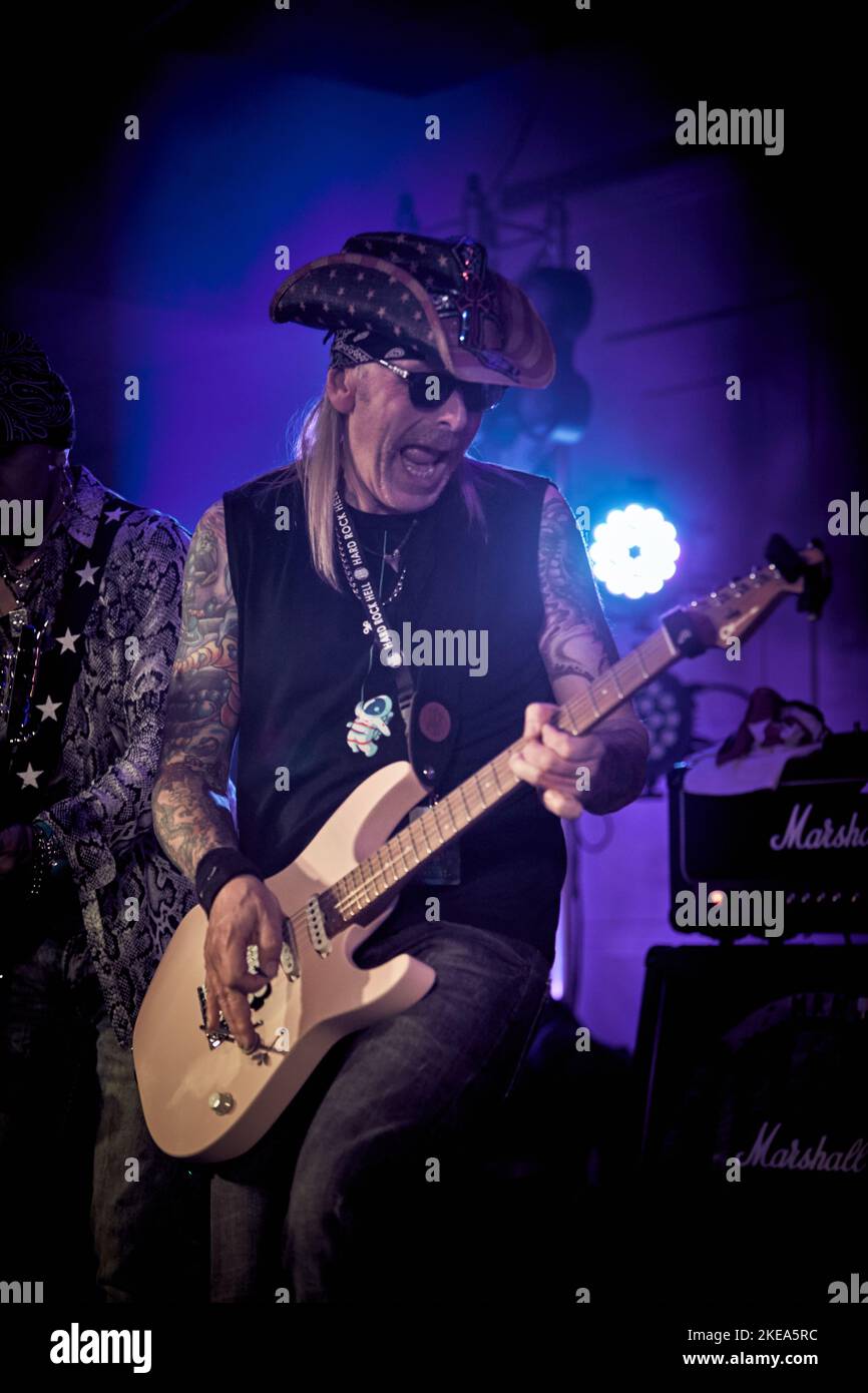 Blitz band hi-res stock photography and images - Alamy