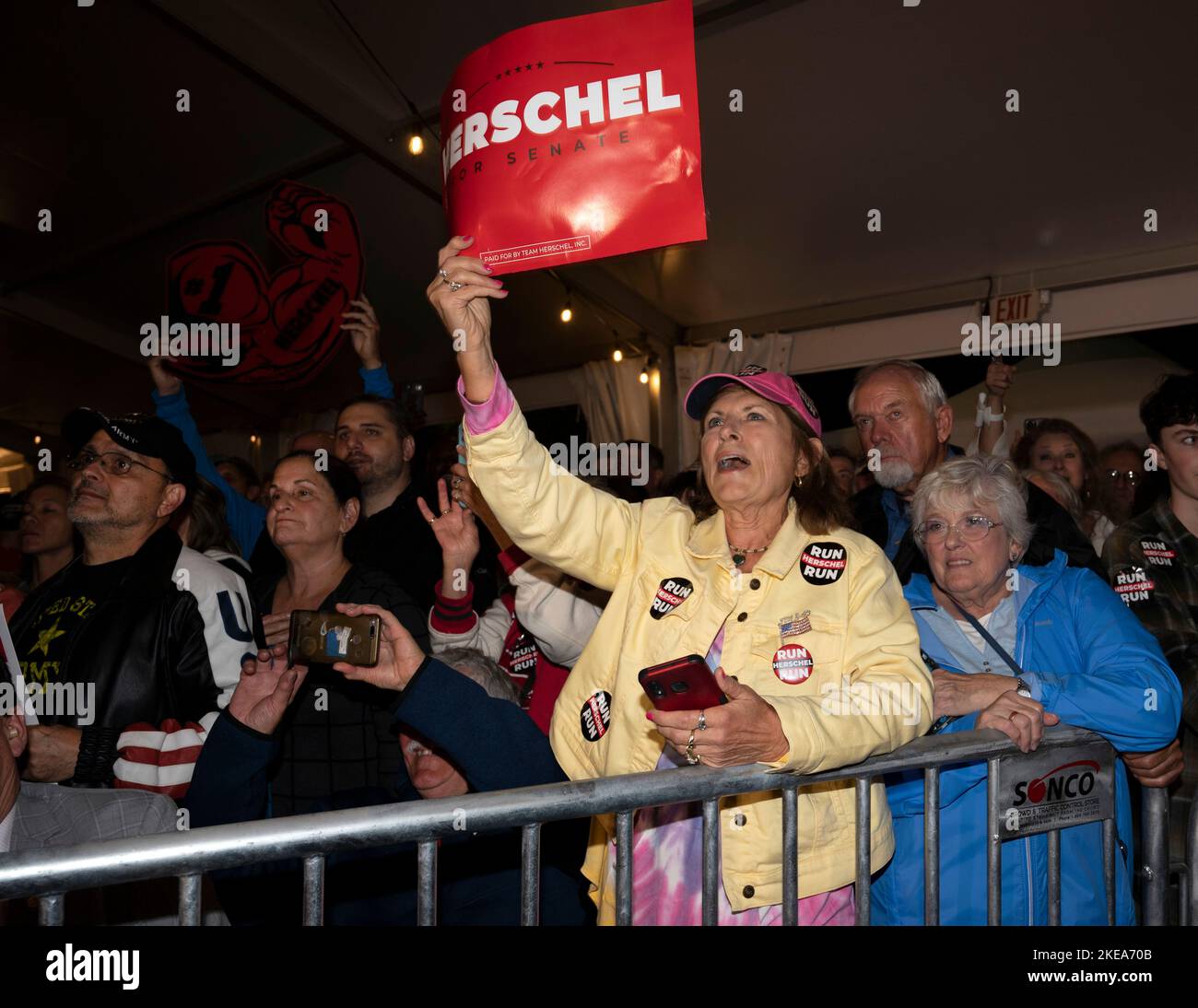 Canton, Georgia, USA. 10th Nov, 2022. HERSCHEL WALKER, Republican ...