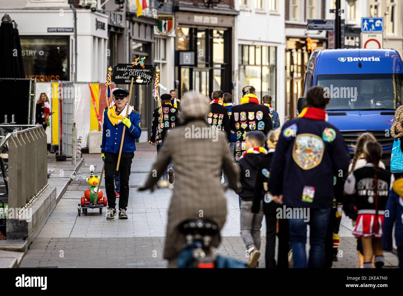Den Bosch, Netherlands 2022-11-11 09:56:13 DEN BOSCH - Revelers kick ...