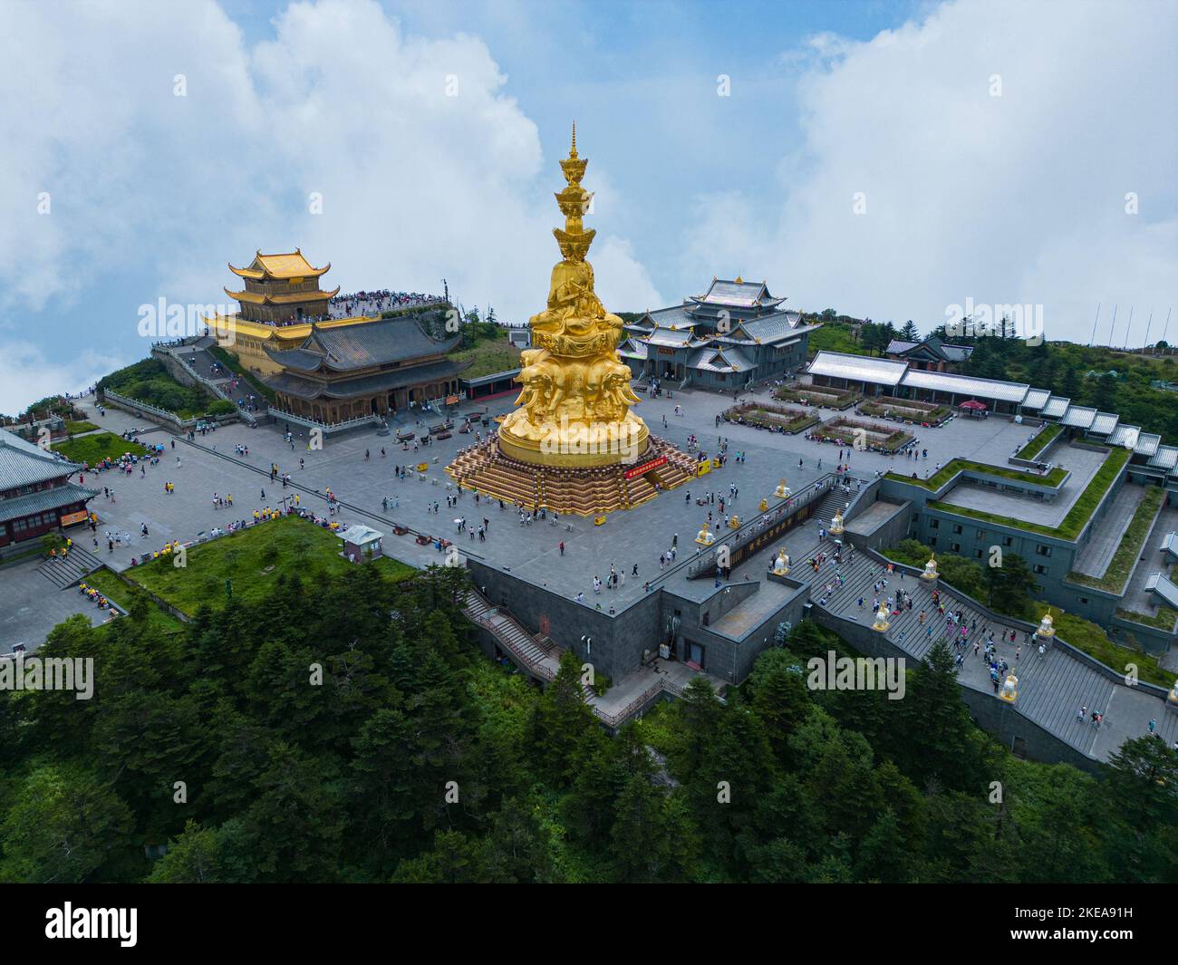 Aerial photos show autumn views of Mountain emei Jinding in Leshan City ...