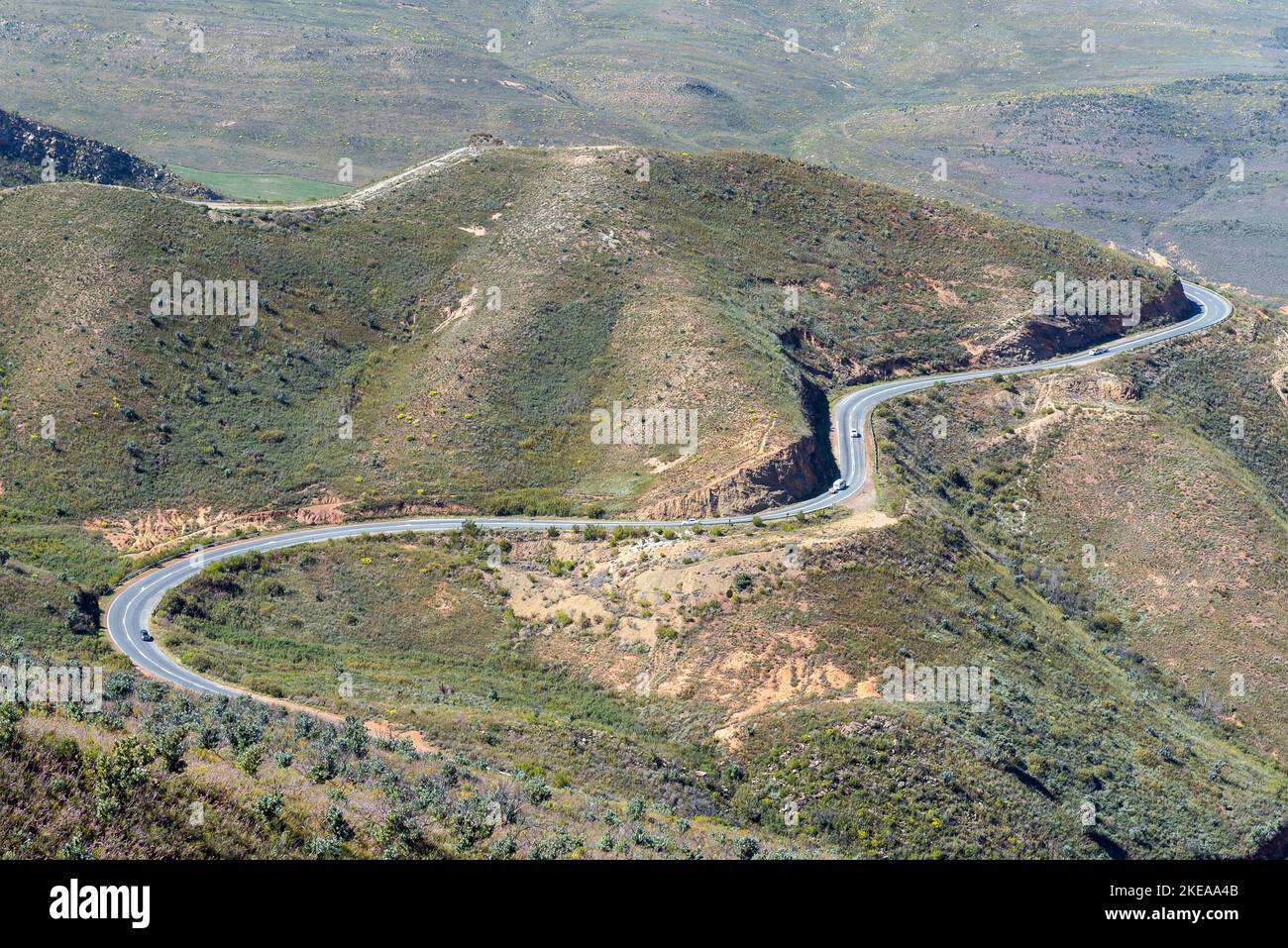 Vehicles are visible on the Gydo Pass near Ceres in the Western Cape ...