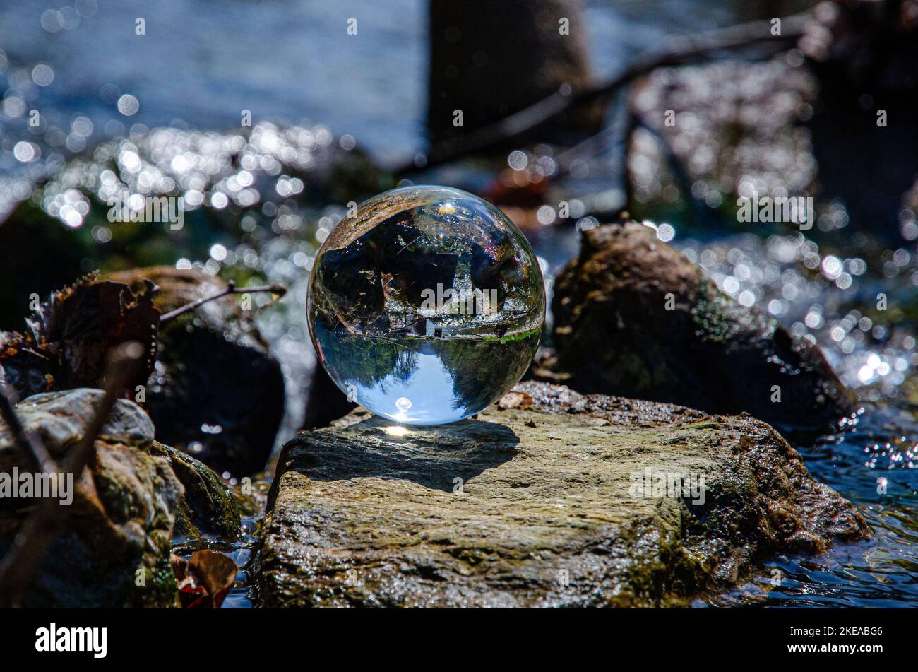 Crytal ball hi-res stock photography and images - Alamy