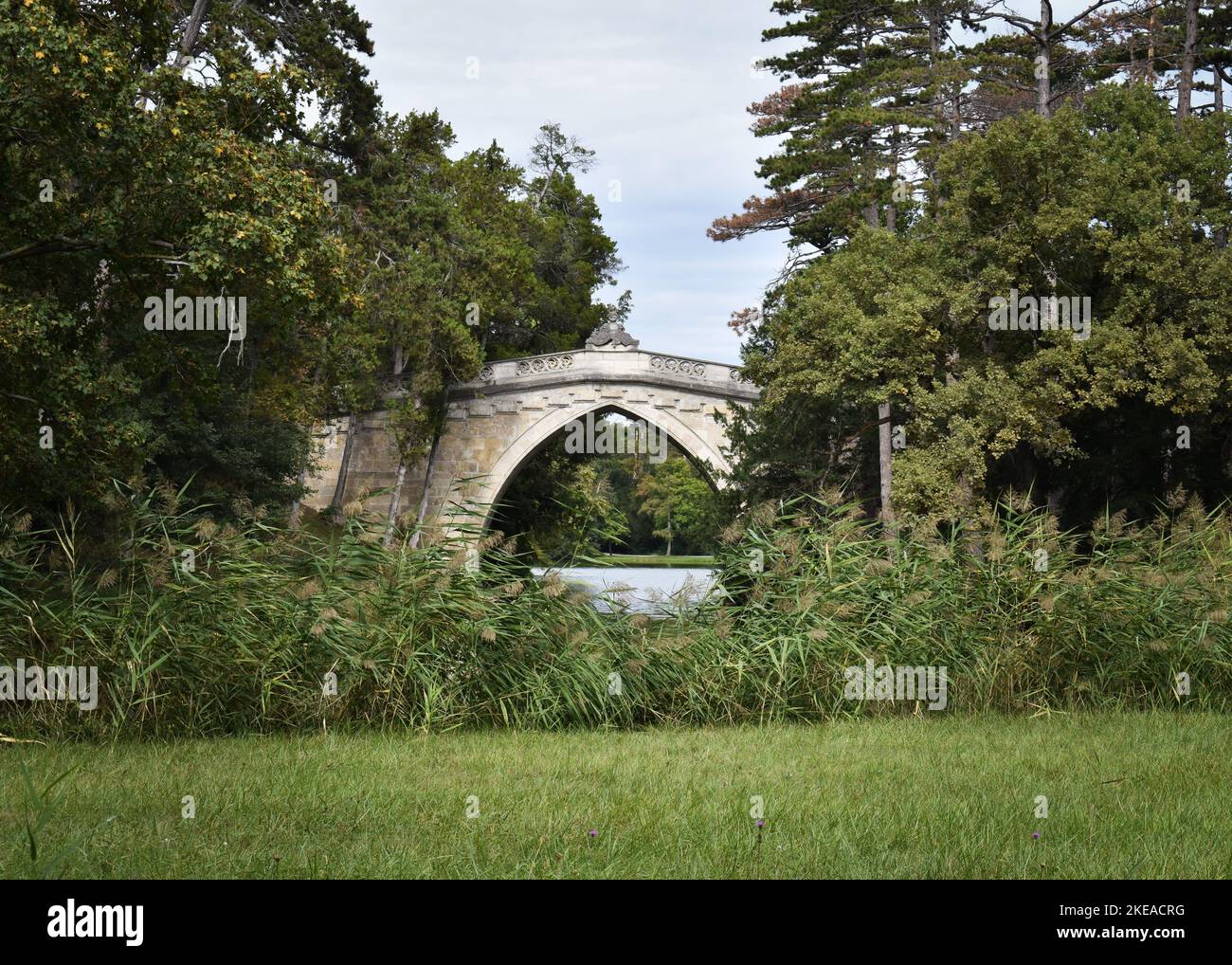 Sky ancient old park park building hi-res stock photography and images ...