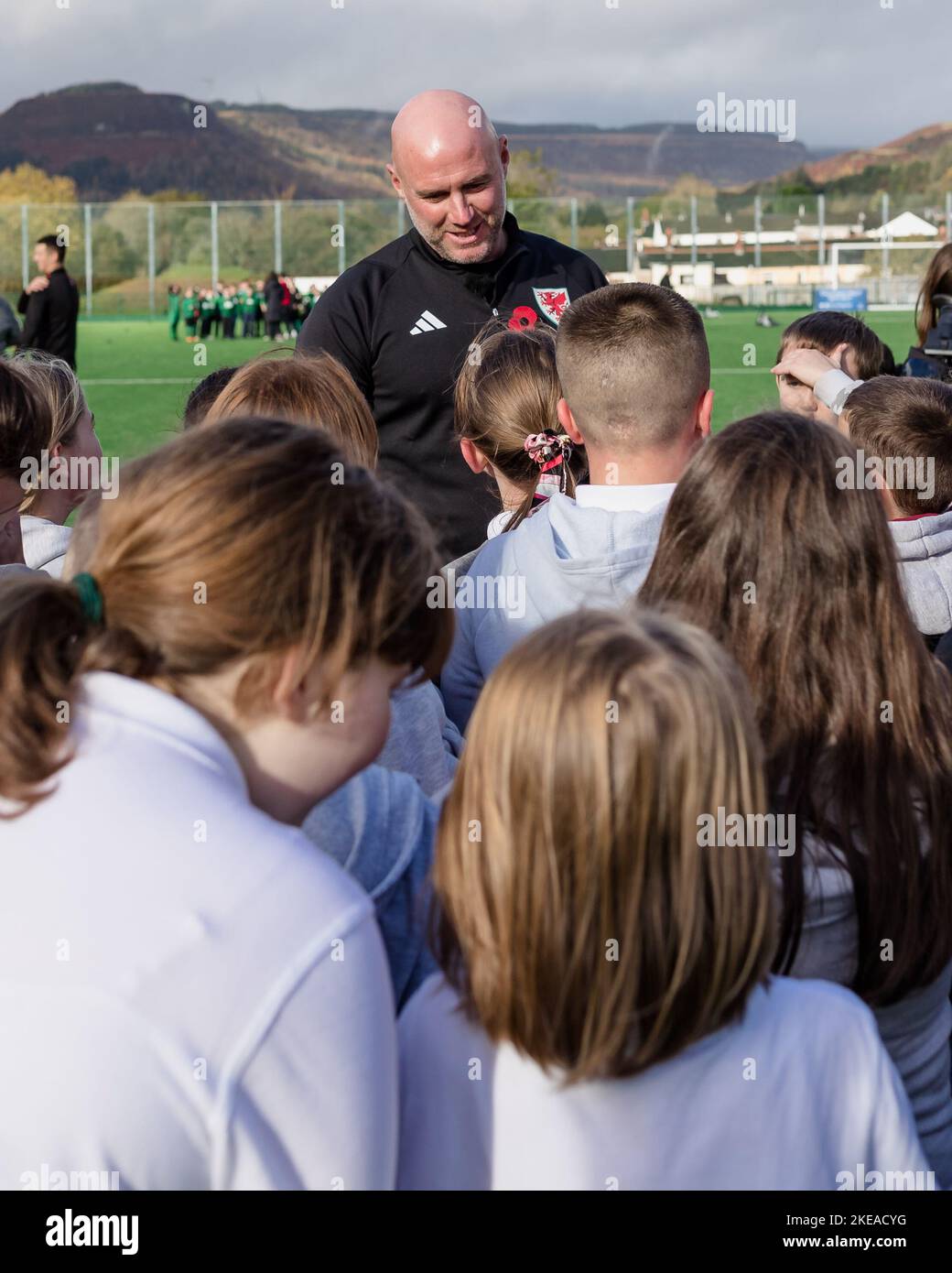 RHONDDA, WALES - 09 NOVEMBER 2022: Wales’ Head Coach Robert Page visits ...