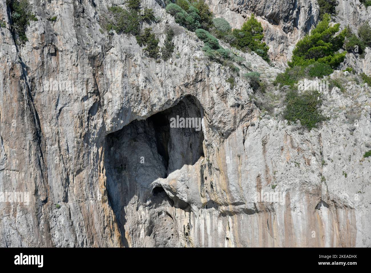 Land of richman hi-res stock photography and images - Alamy