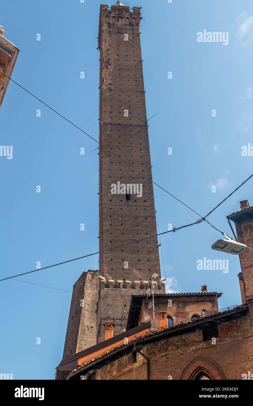 Asinelli tower in bologna hi-res stock photography and images - Alamy