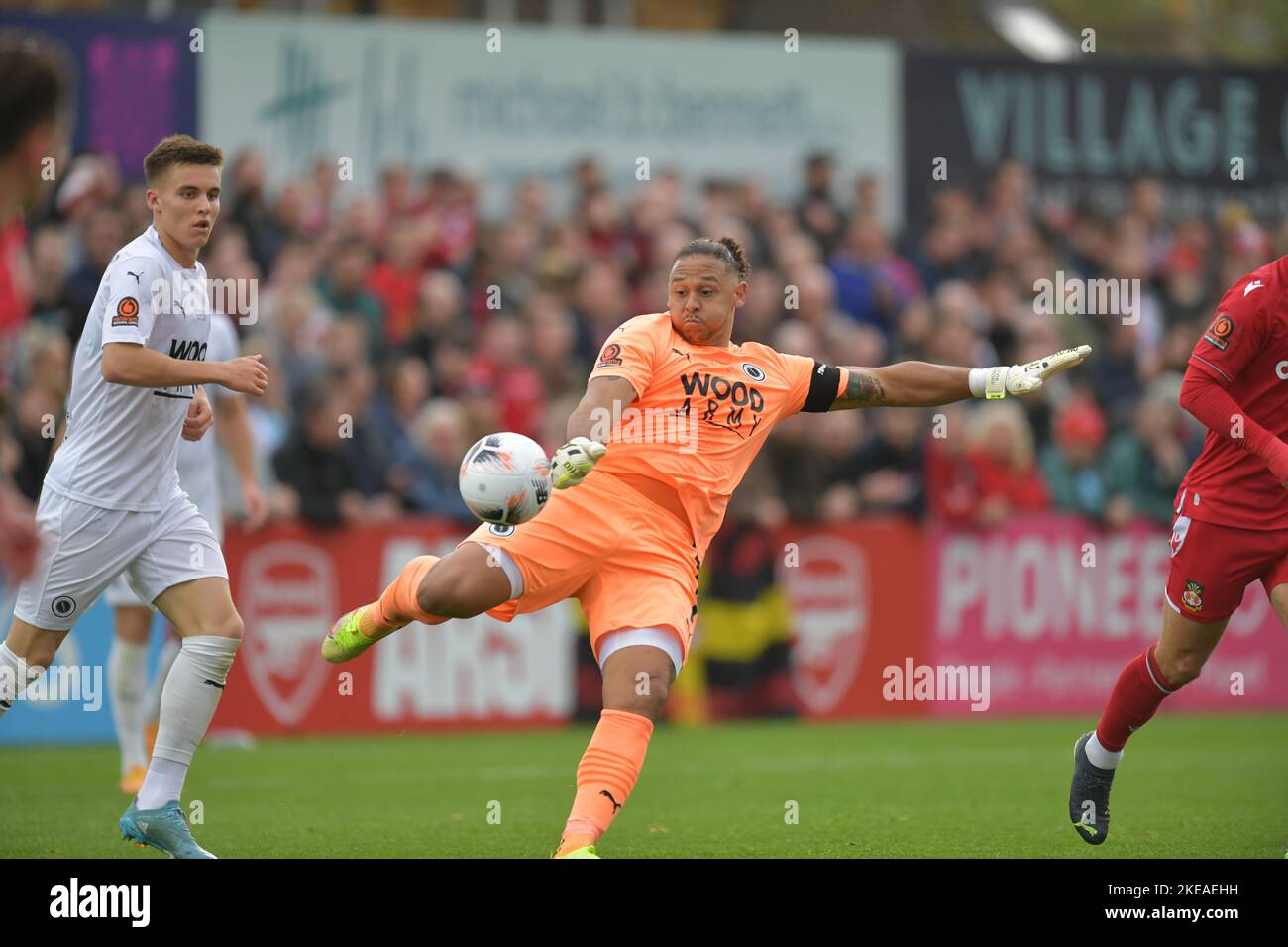 NATHAN ASHMORE GOALKEEPER BOREHAM WOOD FC, Boreham Wood v Wrexham ...