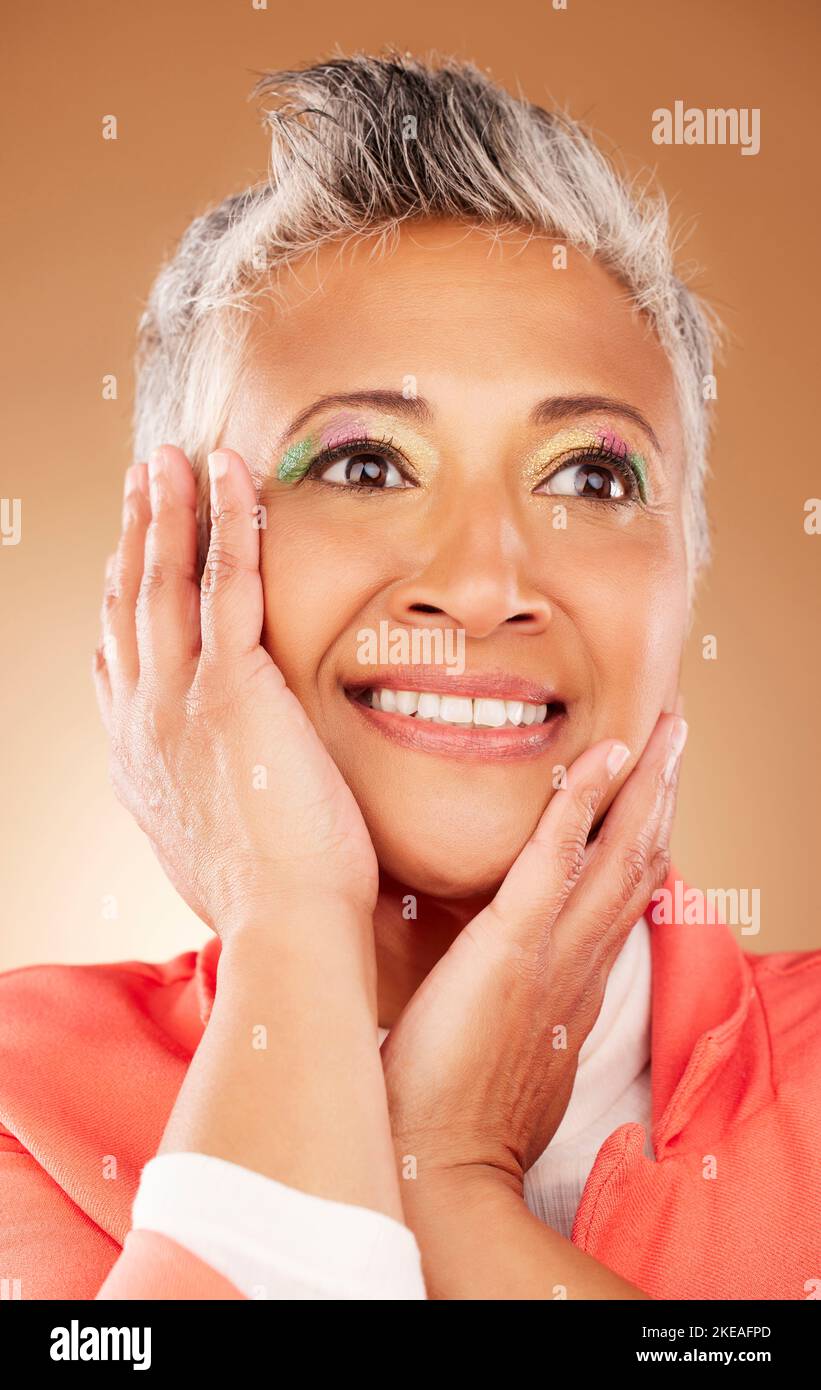 Elderly model hi-res stock photography and images - Alamy