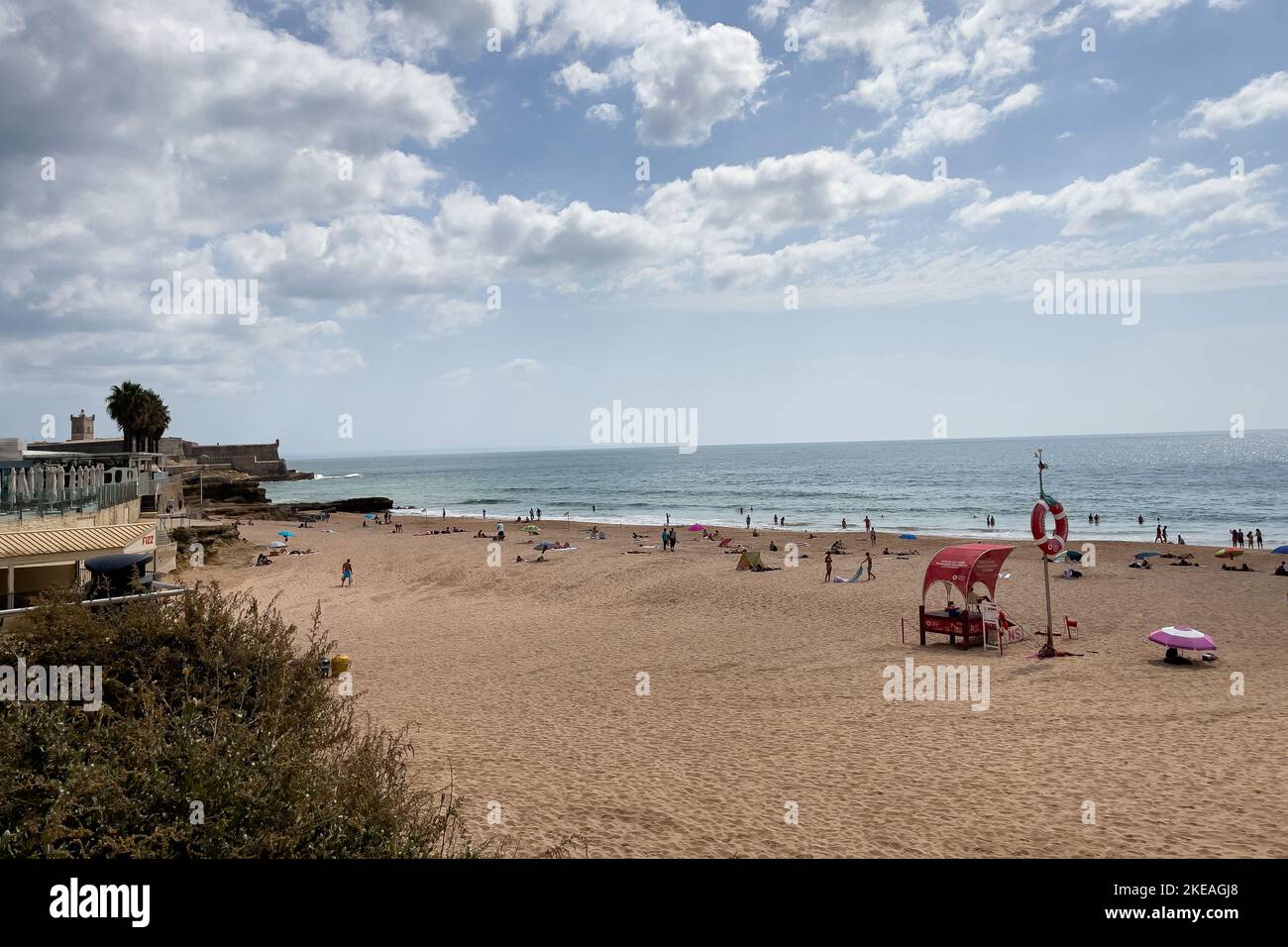 People enjoying their time on the beach in Carcavelos Stock Photo - Alamy
