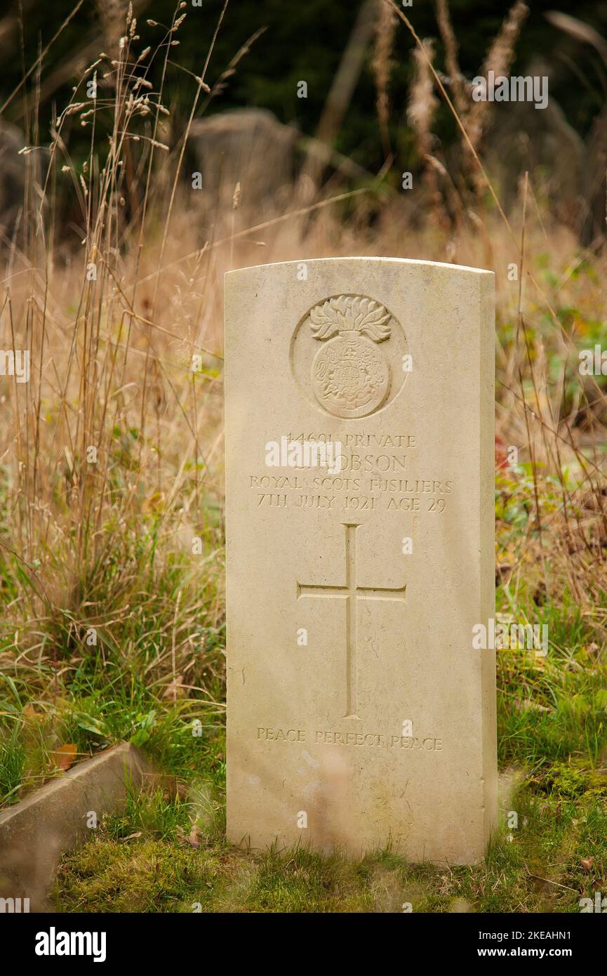 Honley, Holmfirth, Yorkshire, UK. 11 November 2022. Honley remembers ...