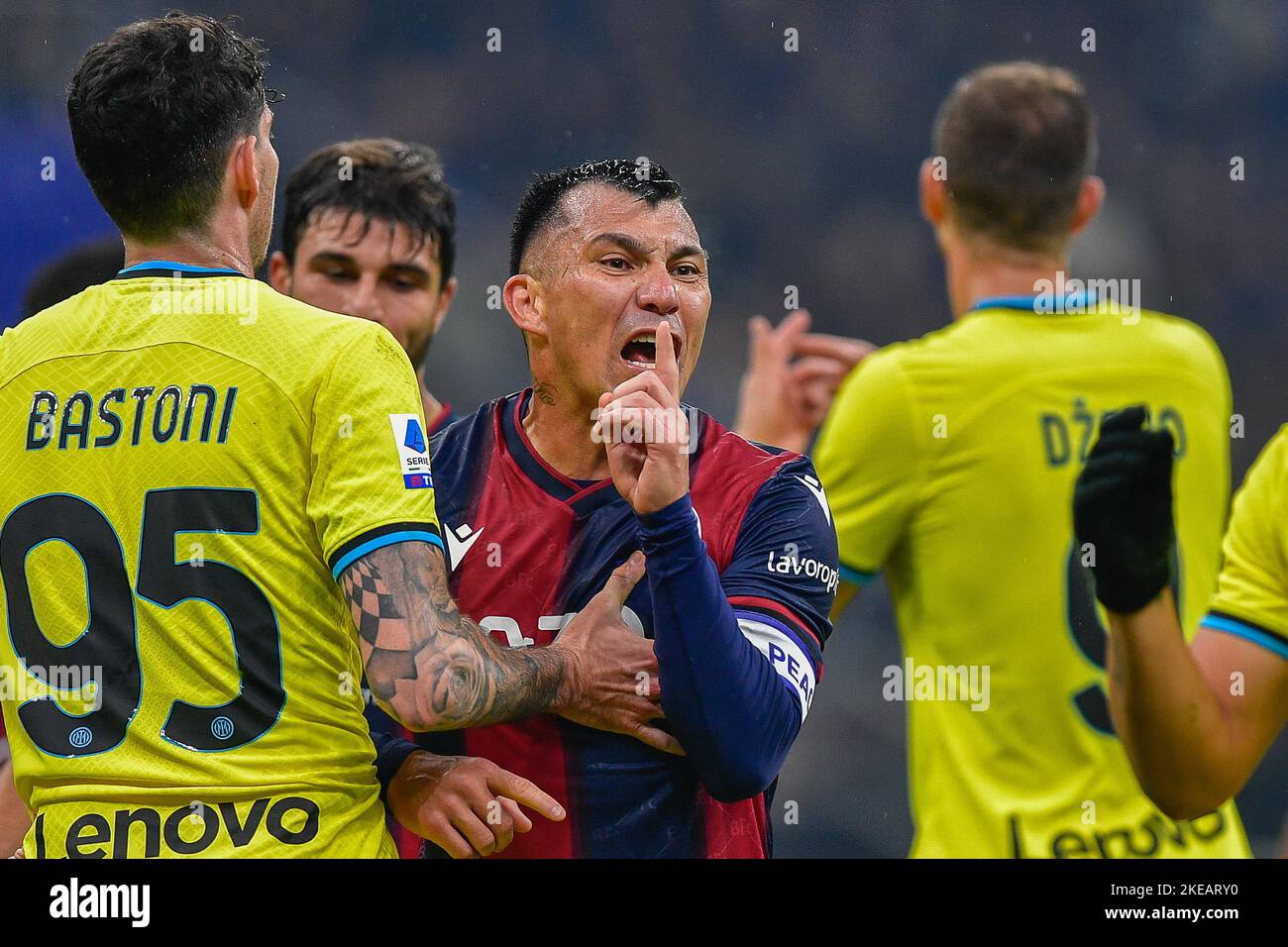 Milano, Italy. 09th, November 2022. Gary Medel (17) of Bologna seen in ...