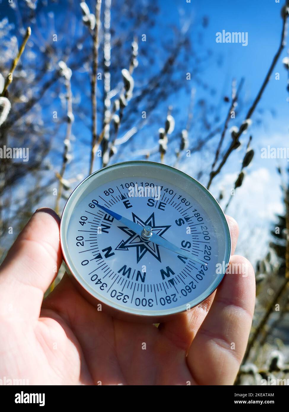 Winter-spring hiking (spring independent travel in forest and river ...