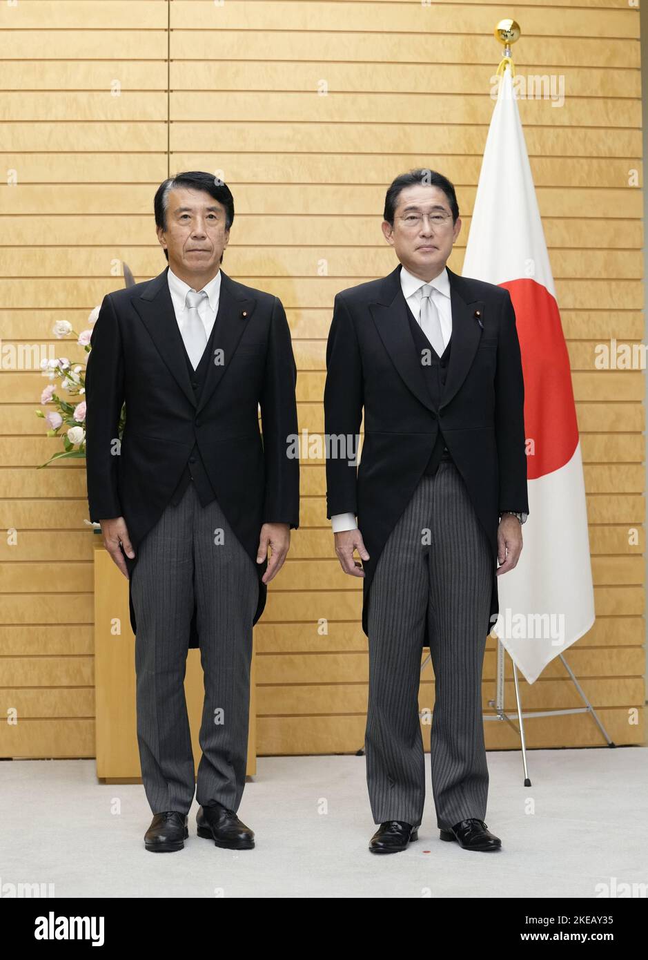 Tokyo, Japan, Nov. 11, 2022. Japanese Prime Minister Fumio Kishida (R ...