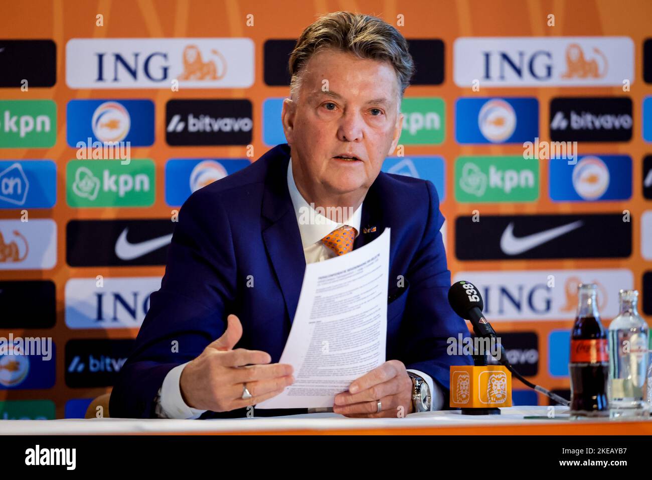 Local Caption *** Louis van Gaal Stock Photo - Alamy