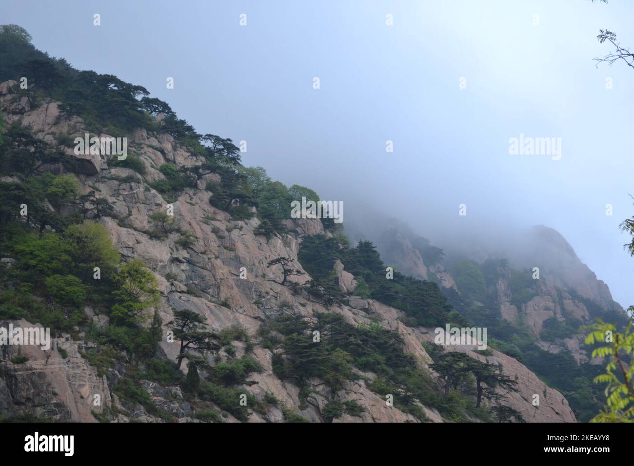 Taishan mountain hi-res stock photography and images - Alamy