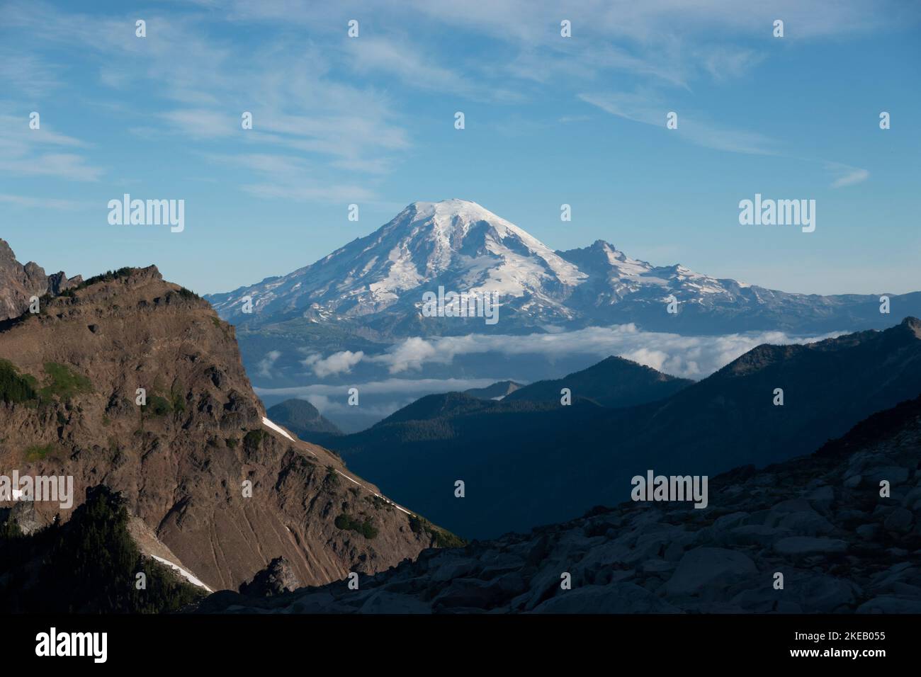 Mount Rainier view, Goat Rocks Wilderness, Pacific Crest Trail ...