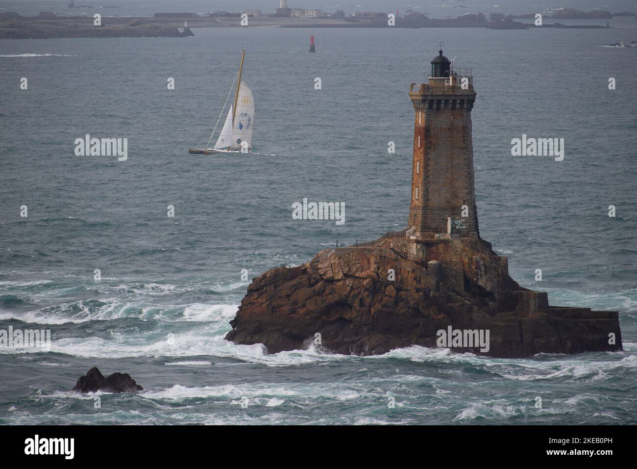 Rhum Multi, Flo, Skipper Philippe Poupon, Passage du Raz de Sein during ...