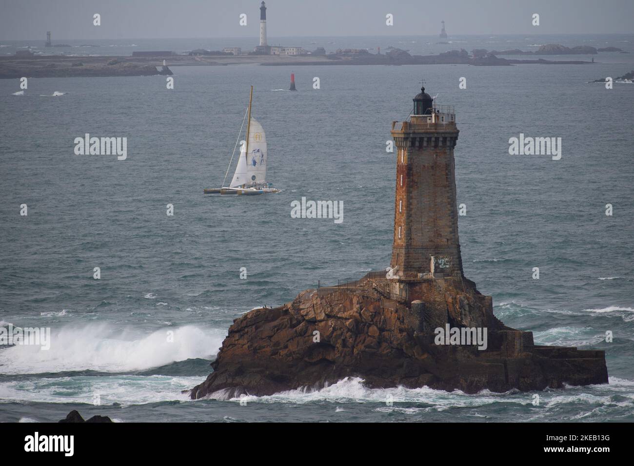 Rhum Multi, Flo, Skipper Philippe Poupon, Passage du Raz de Sein during ...