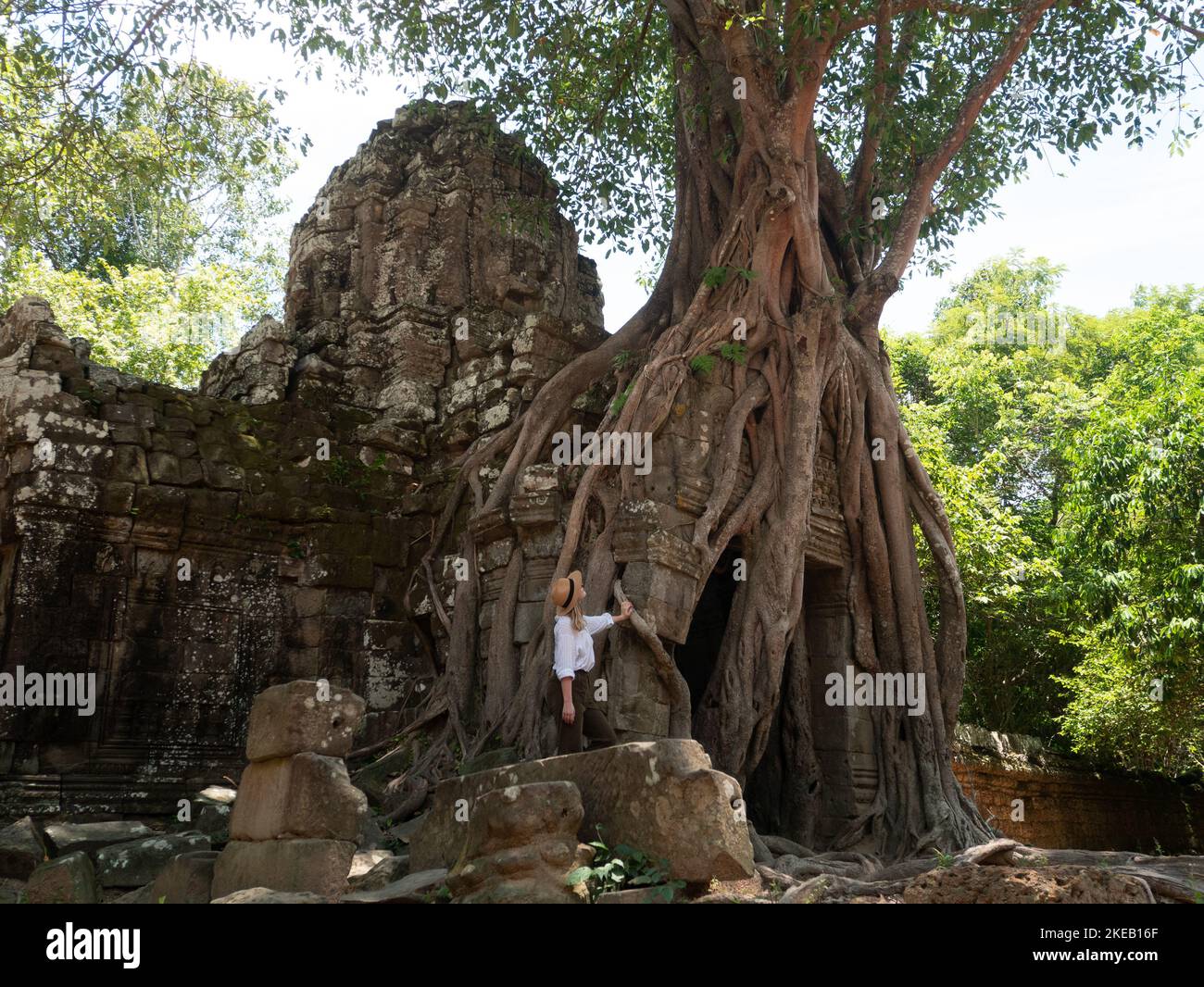 An Australian woman with blonde hair wearing a hat and standing next to ...