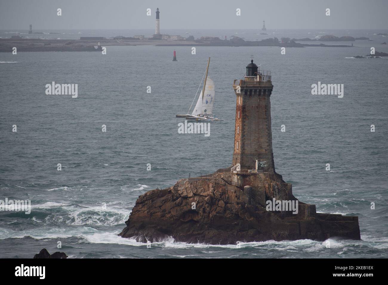 Rhum Multi, Flo, Skipper Philippe Poupon, Passage du Raz de Sein during ...