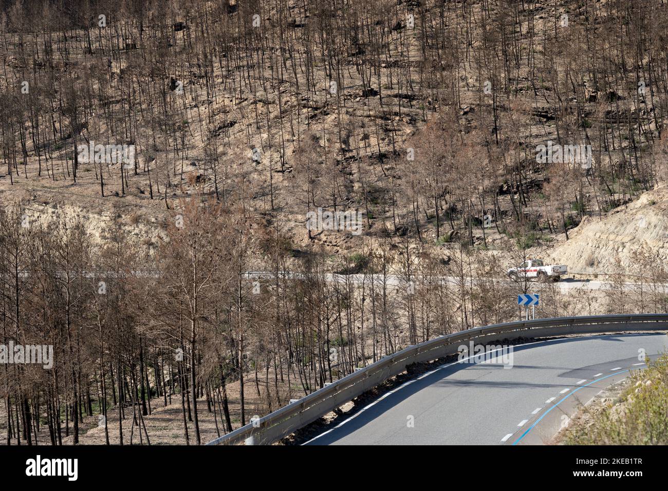 Road route that crosses area burned by recent fire, traffic signs warn ...