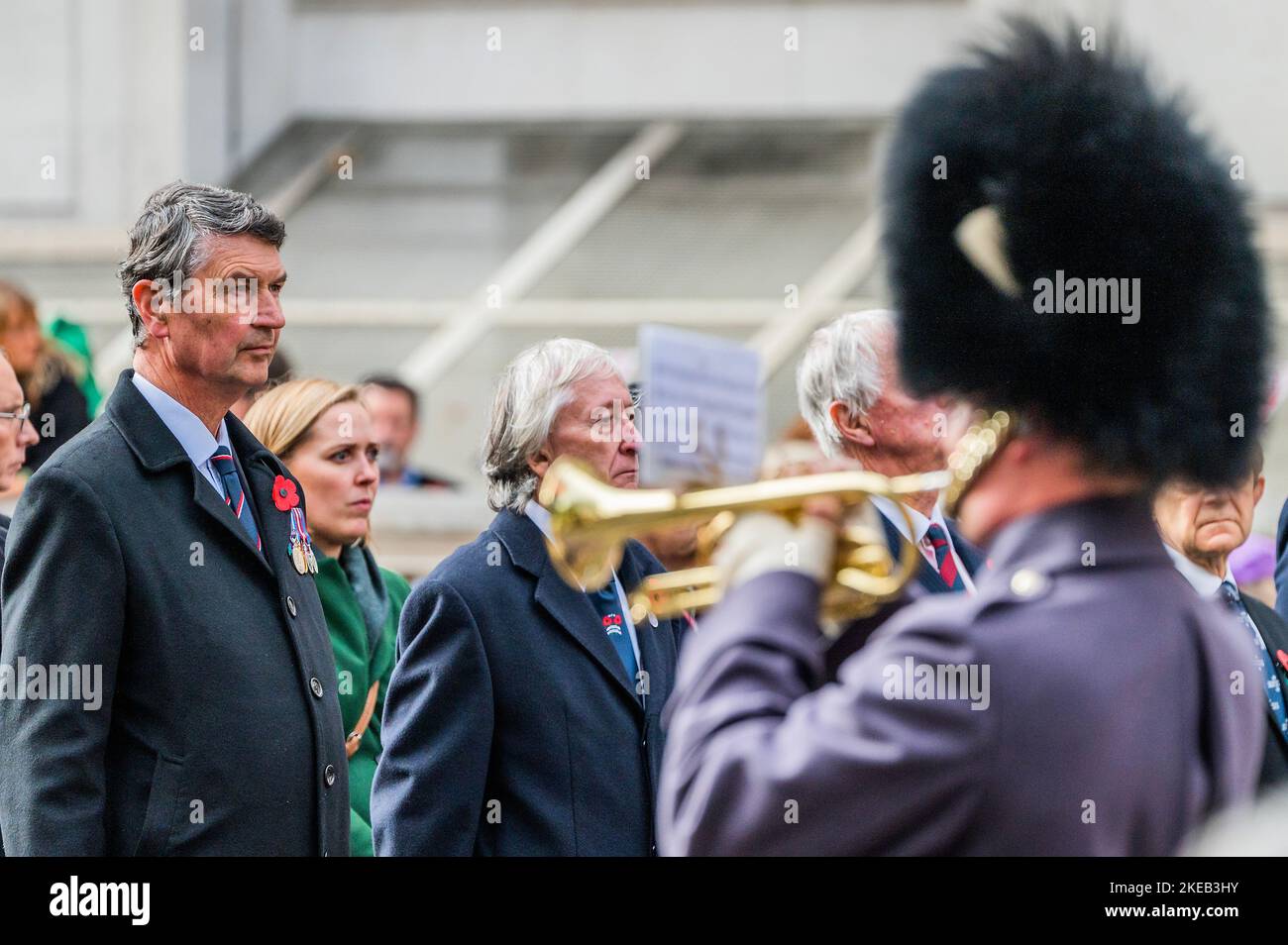 London, UK. 11th Nov, 2022. A bugler from the Grenadier Guards plays ...