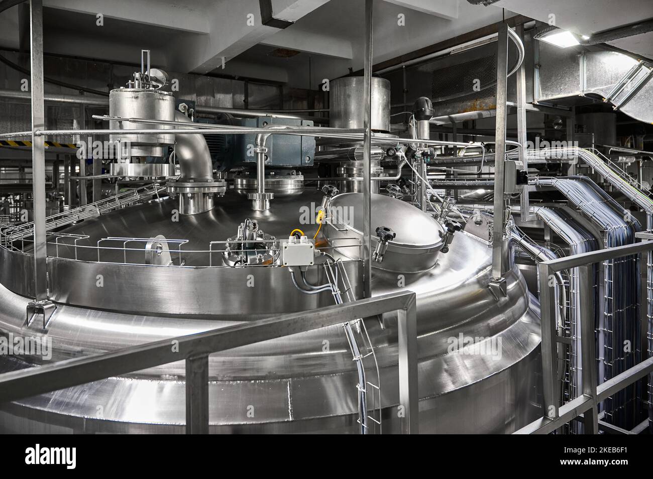 Mixing tank hi-res stock photography and images - Alamy