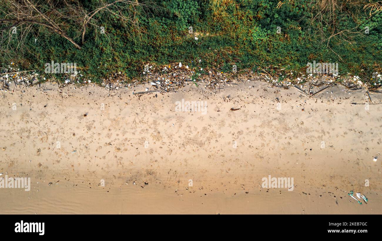 Plastic pollution ocean aerial hi-res stock photography and images - Alamy