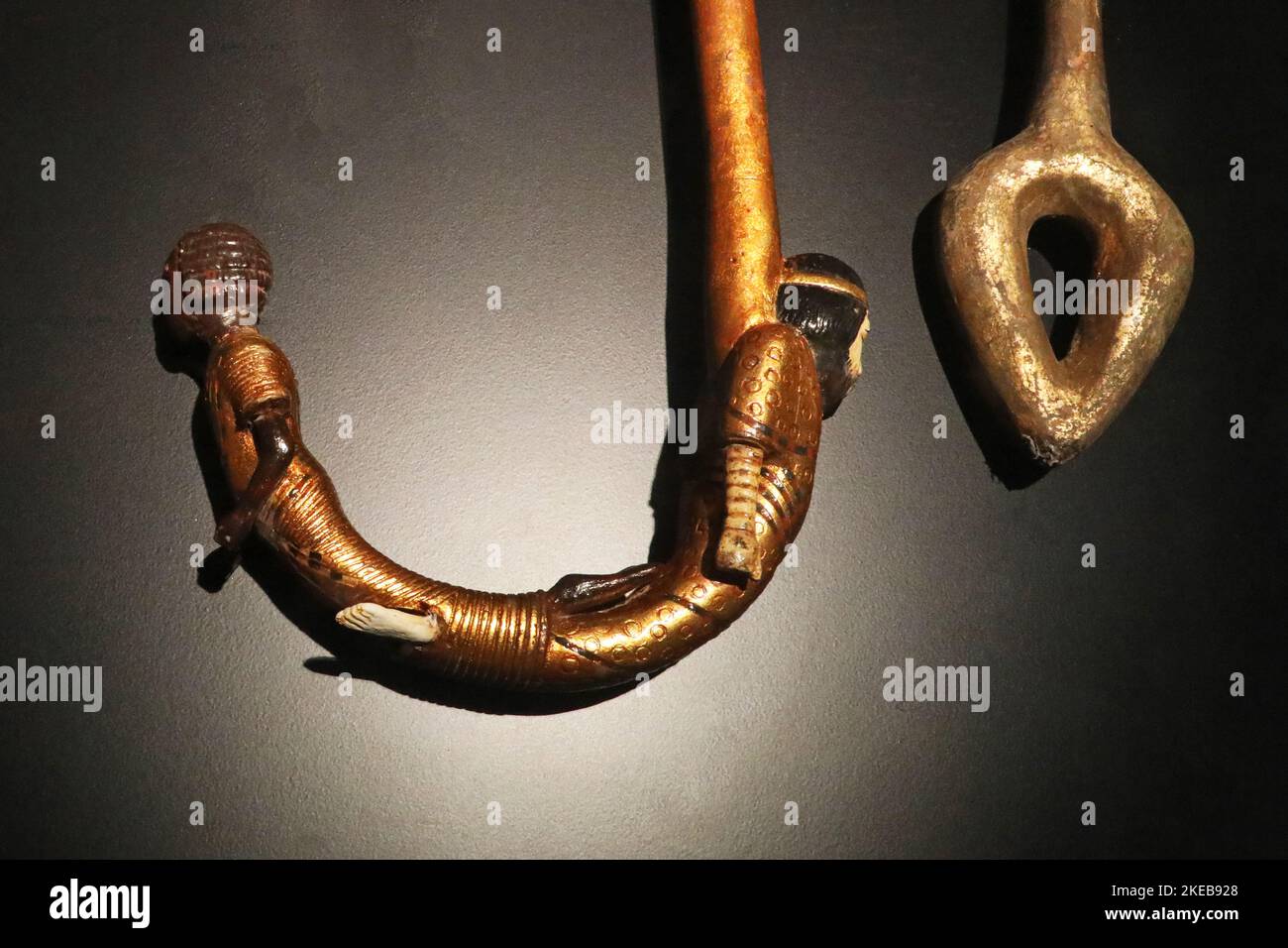 Upper part of walking stick from Tutankhamun's tomb Stock Photo - Alamy