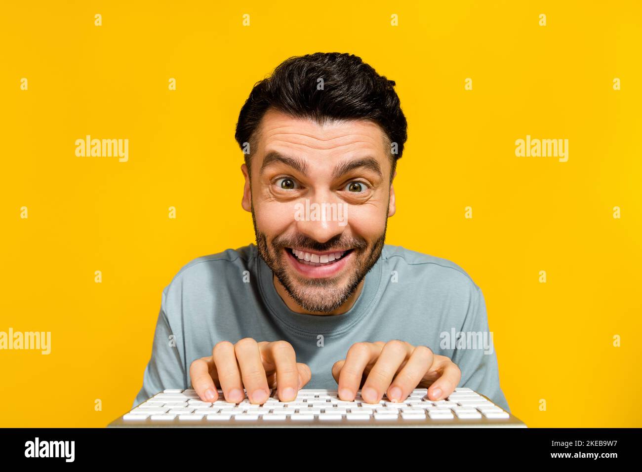 Closeup photo of young excited crazy positive man wear gray t-shirt ...