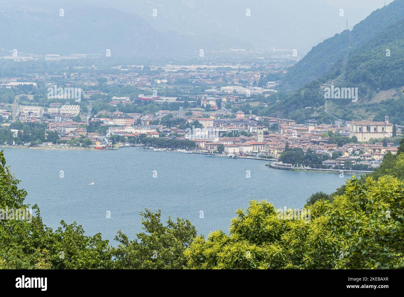 Bike lake iseo hi-res stock photography and images - Alamy