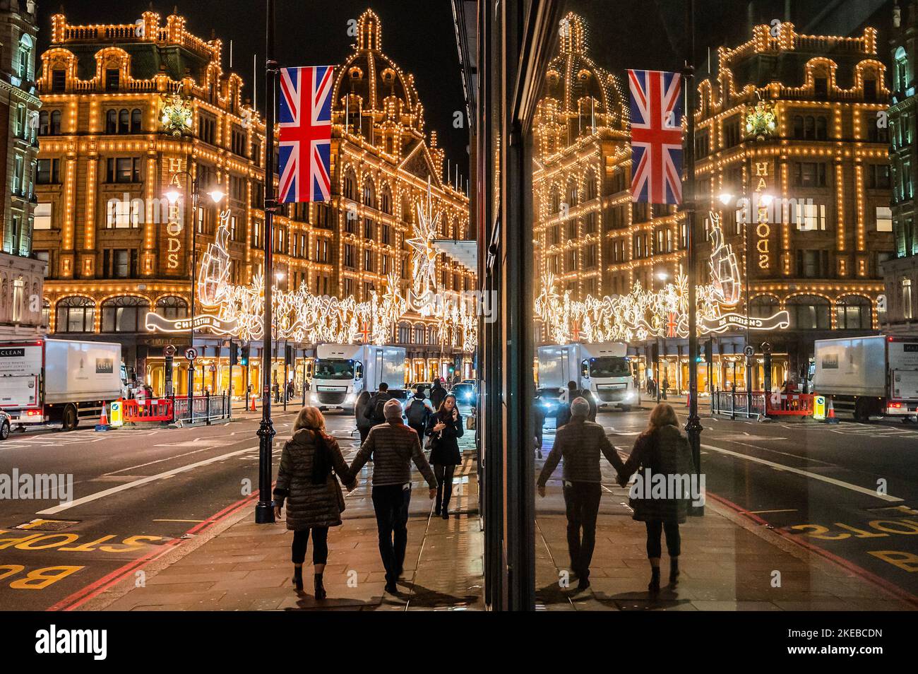 London, UK. 10th Nov, 2022. Christmas lights on Harrods facade appear ...