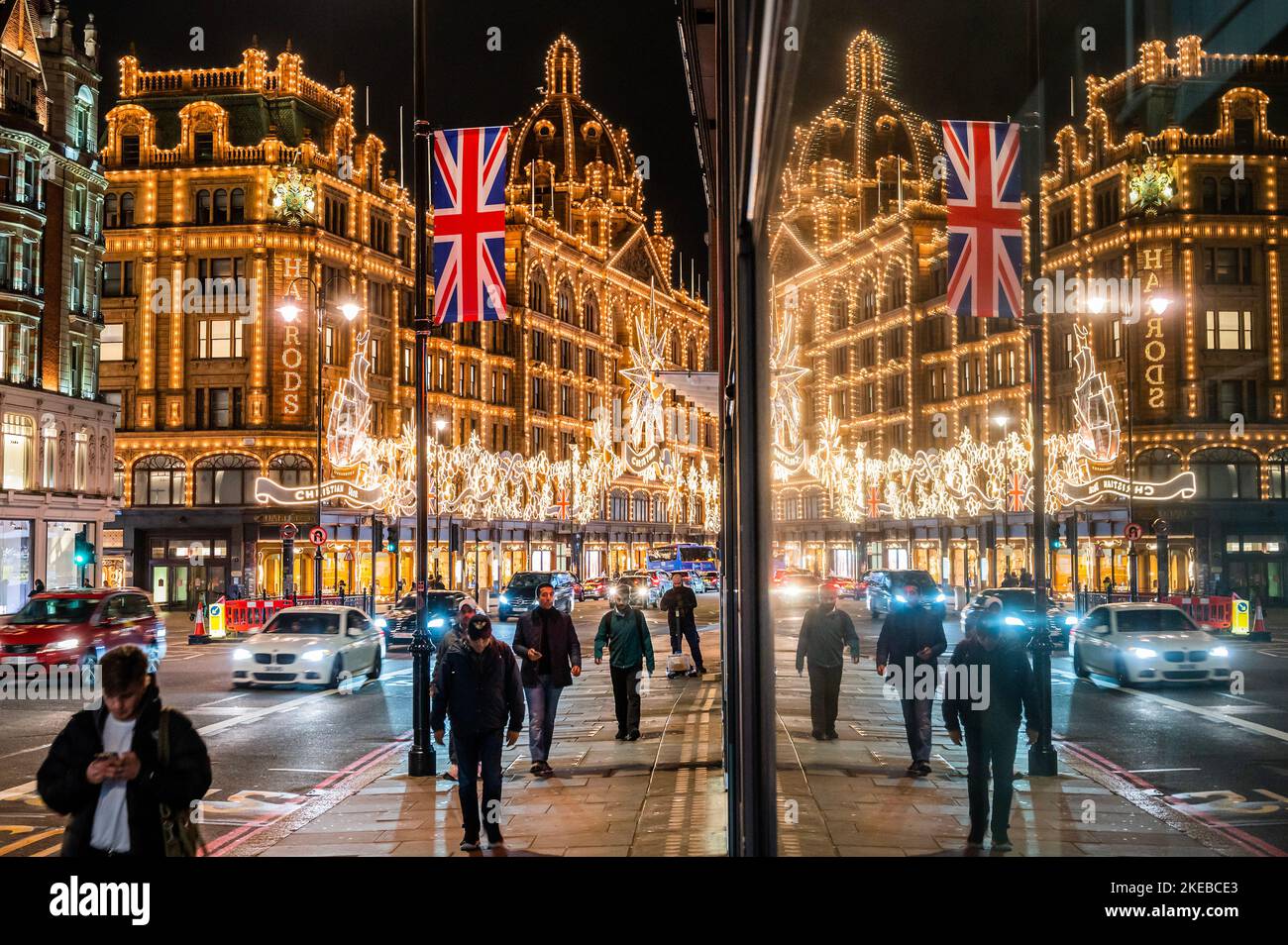 London, UK. 10th Nov, 2022. Christmas lights on Harrods facade appear ...