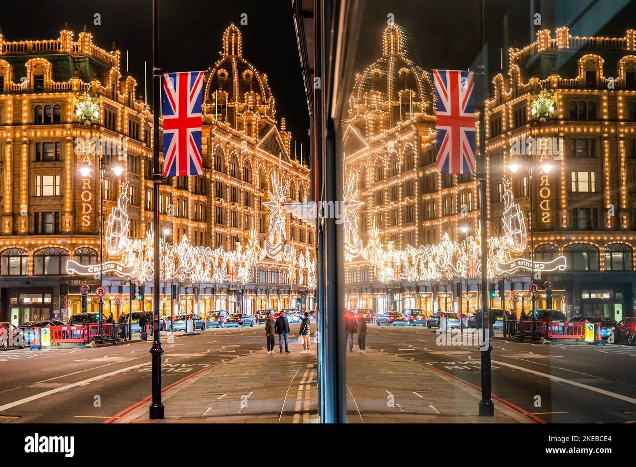 London, UK. 10th Nov, 2022. Christmas lights on Harrods facade appear ...