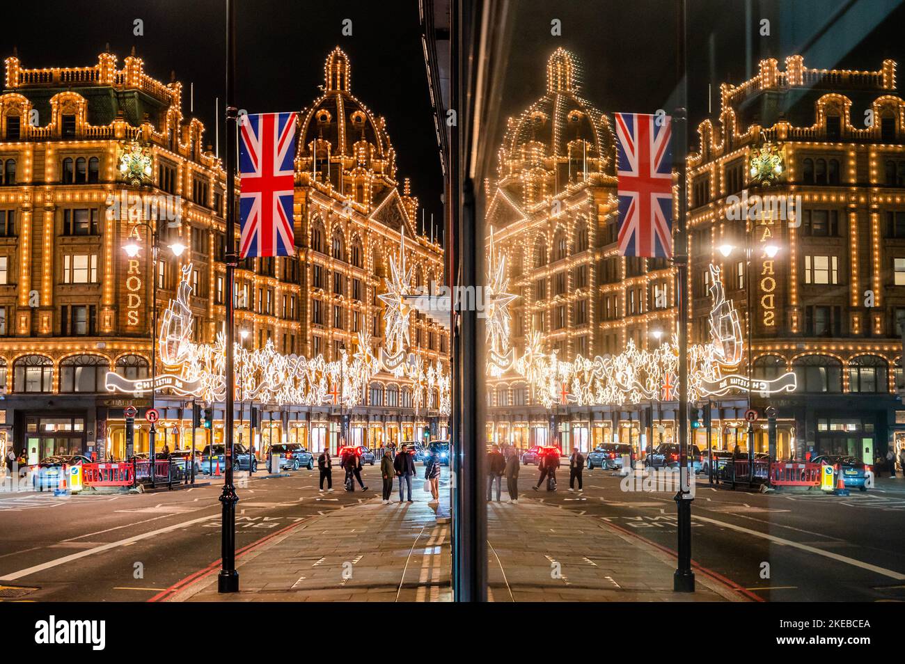 London, UK. 10th Nov, 2022. Christmas lights on Harrods facade appear ...