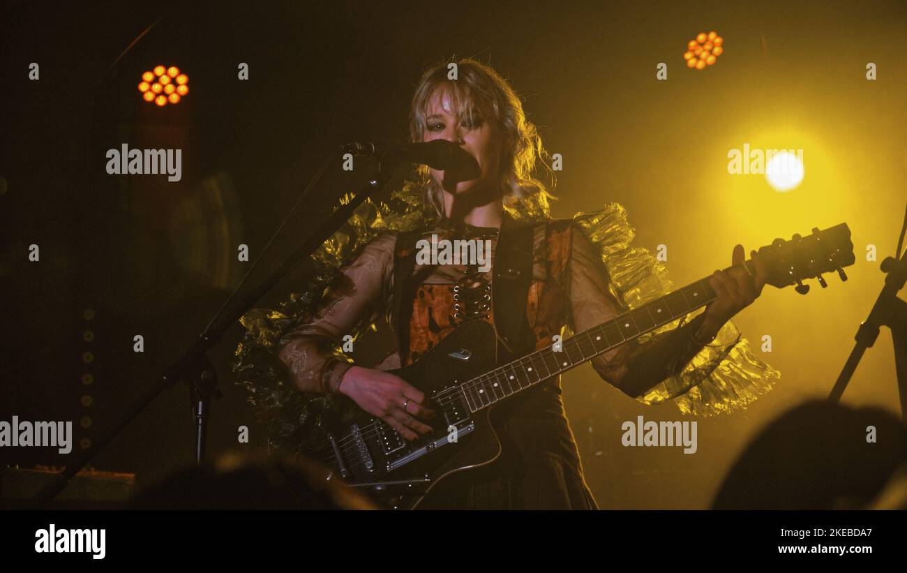 Annie Hamilton performing her latest album songs on a tour with Lime ...