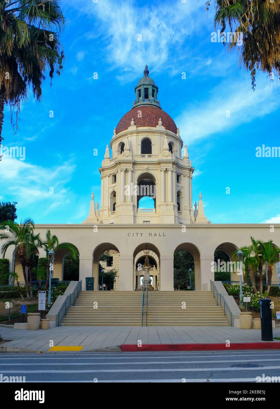 Pasadena town hall hi-res stock photography and images - Alamy