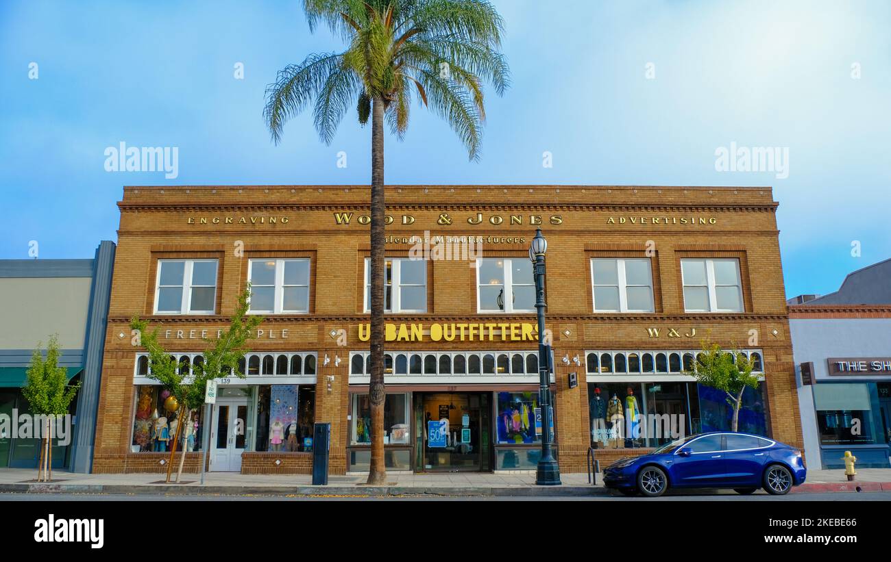 Shops along Colorado Boulevard in Pasadena, a suburb of Los Angeles ...