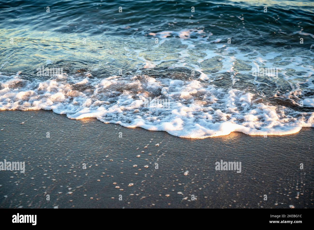 Wet beach sand hi-res stock photography and images - Alamy