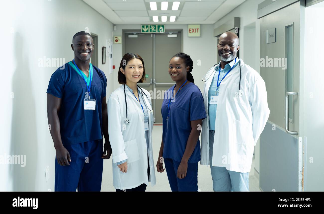 Hospital workers smiling hi-res stock photography and images - Alamy