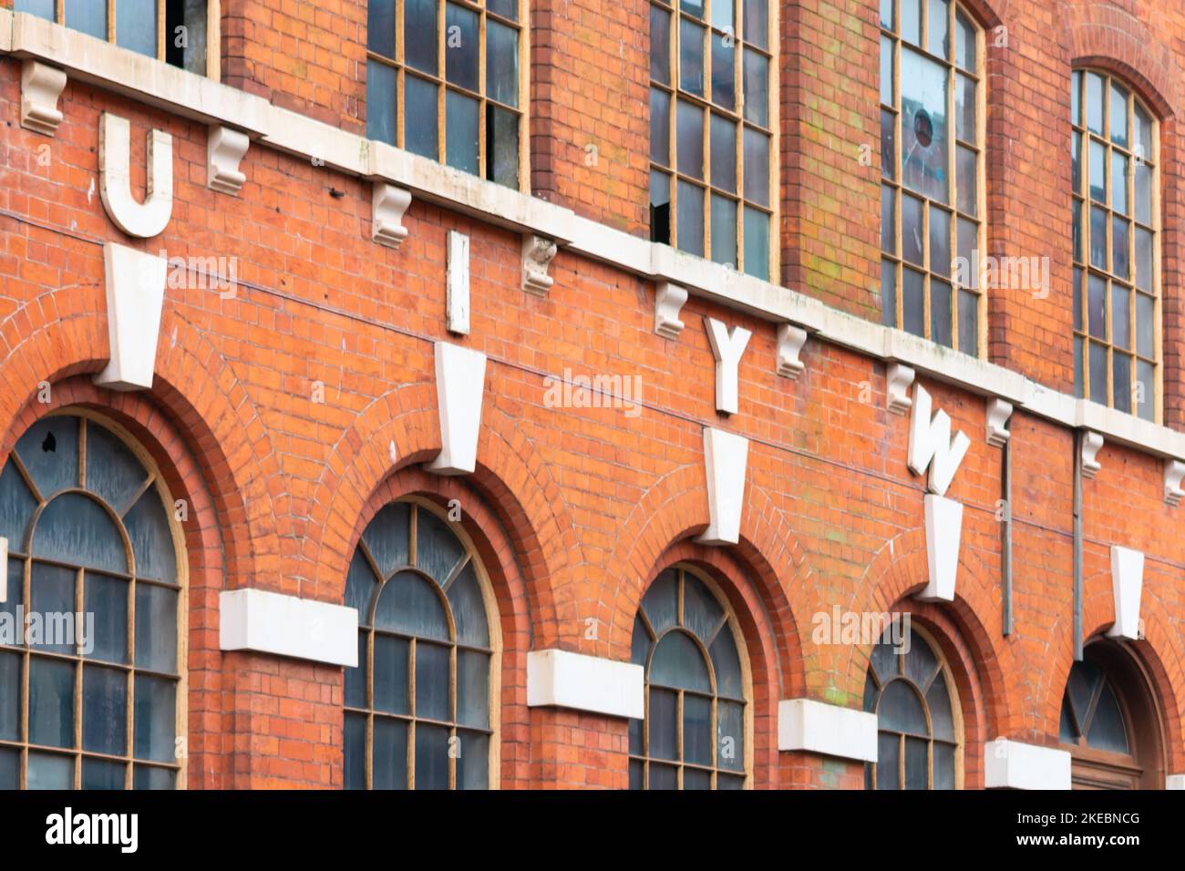 Windows and brickwork in the Jewellery Quarter, Birmingham, UK Stock ...