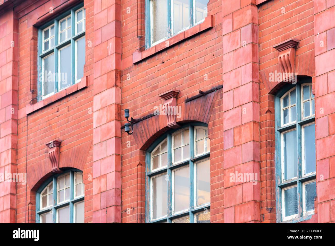 Windows and brickwork in the Jewellery Quarter, Birmingham, UK Stock ...