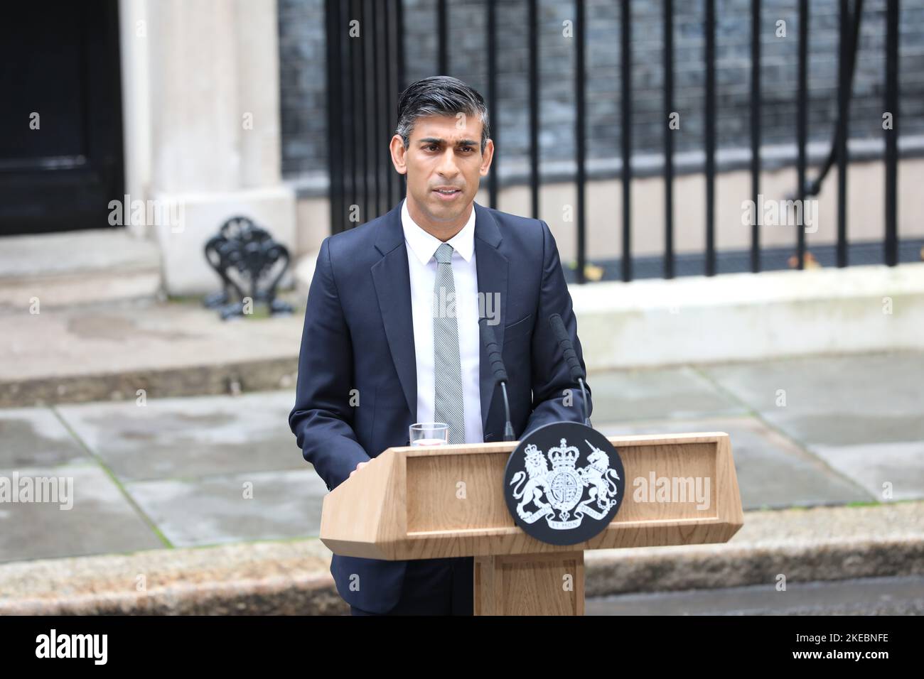 Prime Minister Rishi Sunak arrives at No10 Downing Street Stock Photo ...