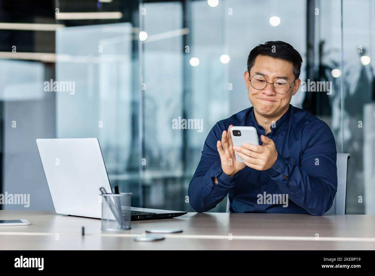 Scam report hi-res stock photography and images - Alamy