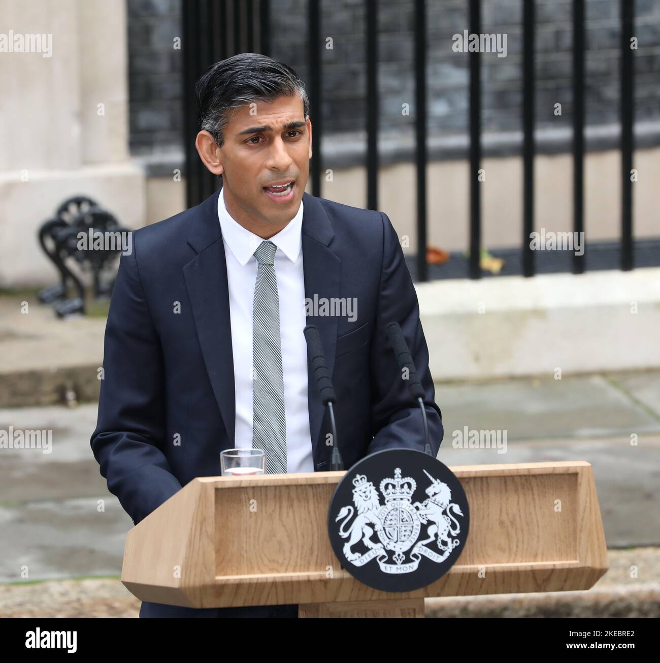 Prime Minister Rishi Sunak arrives at No10 Downing Street Stock Photo ...