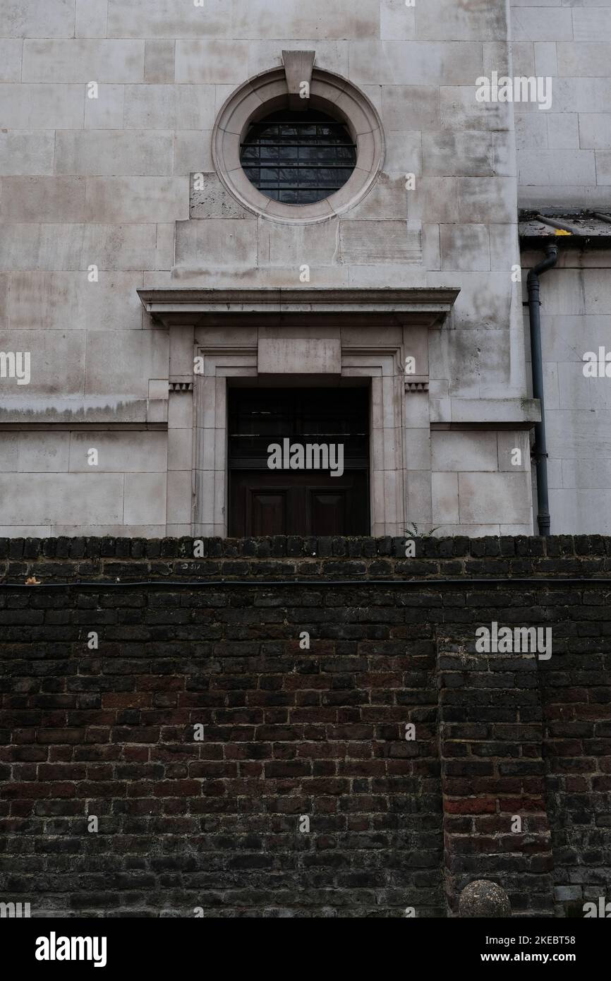 Holy Trinity Brompton Stock Photo - Alamy